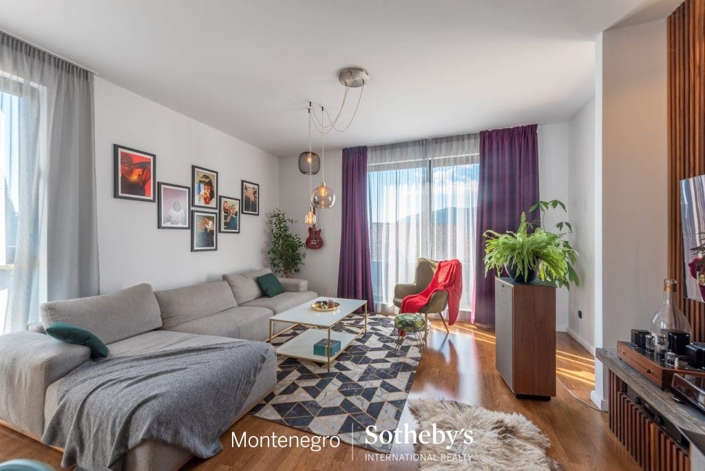 Donja Lastva 2-Bedroom Apartment with Cool Sea Views