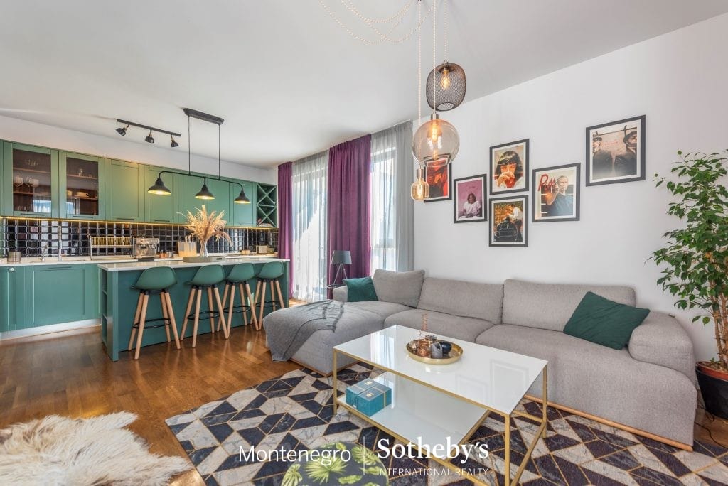 Donja Lastva 2-Bedroom Apartment with Cool Sea Views