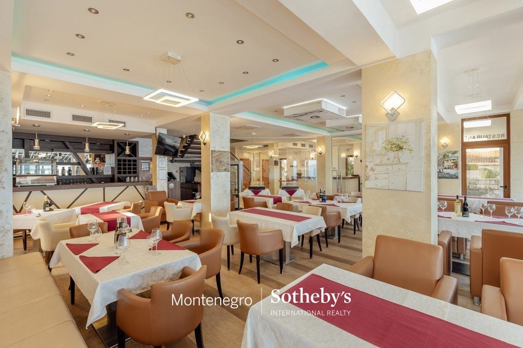 Bijela 4-Star Fully Renovated Hotel Near the Seafront