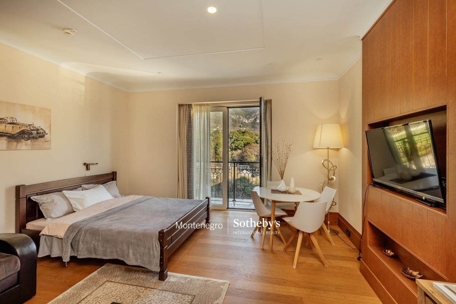 Regent Venice Studio – Luxury Living in Montenegro